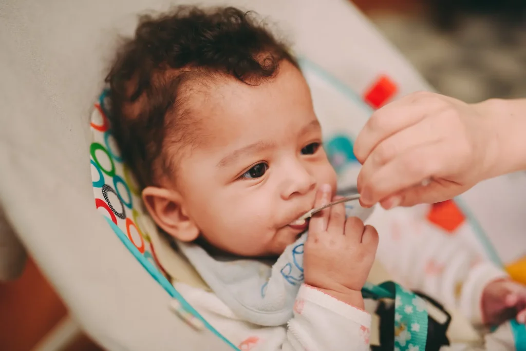 Les signes d’allergie au poisson chez le bébé - May app