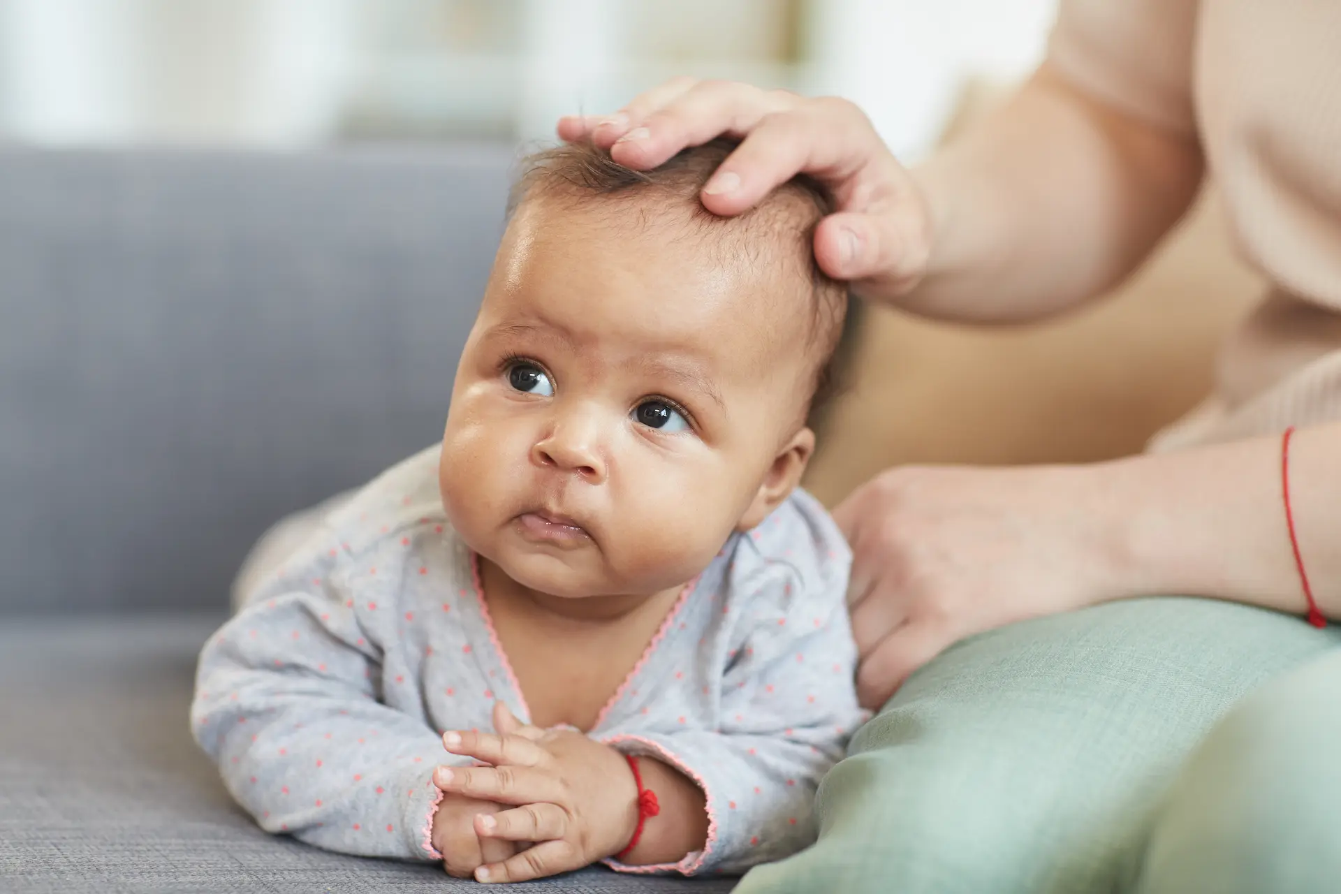 Sécheresse du cuir chevelu chez le bébé : solution - May app