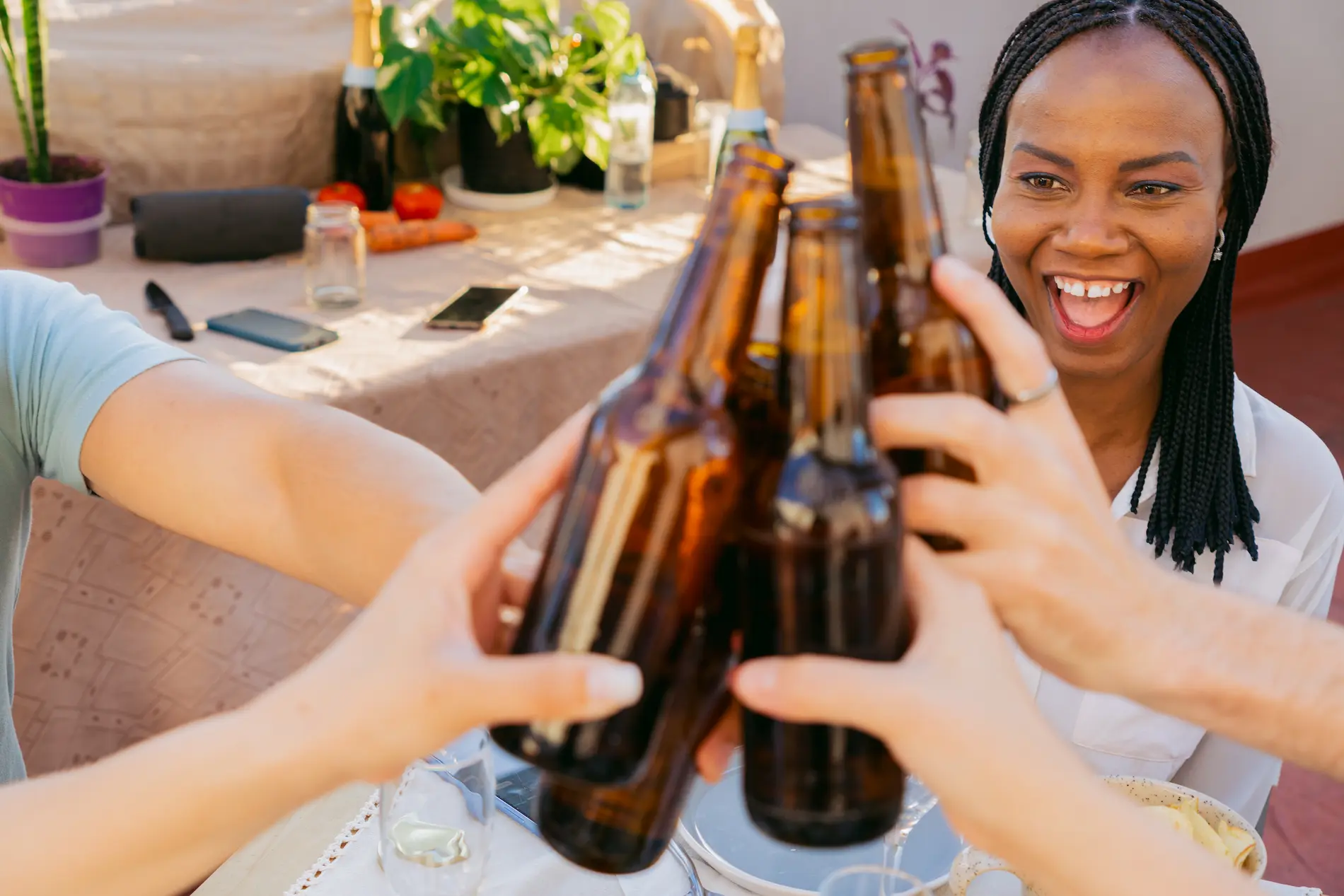 Bière sans alcool et allaitement : tout savoir - May app